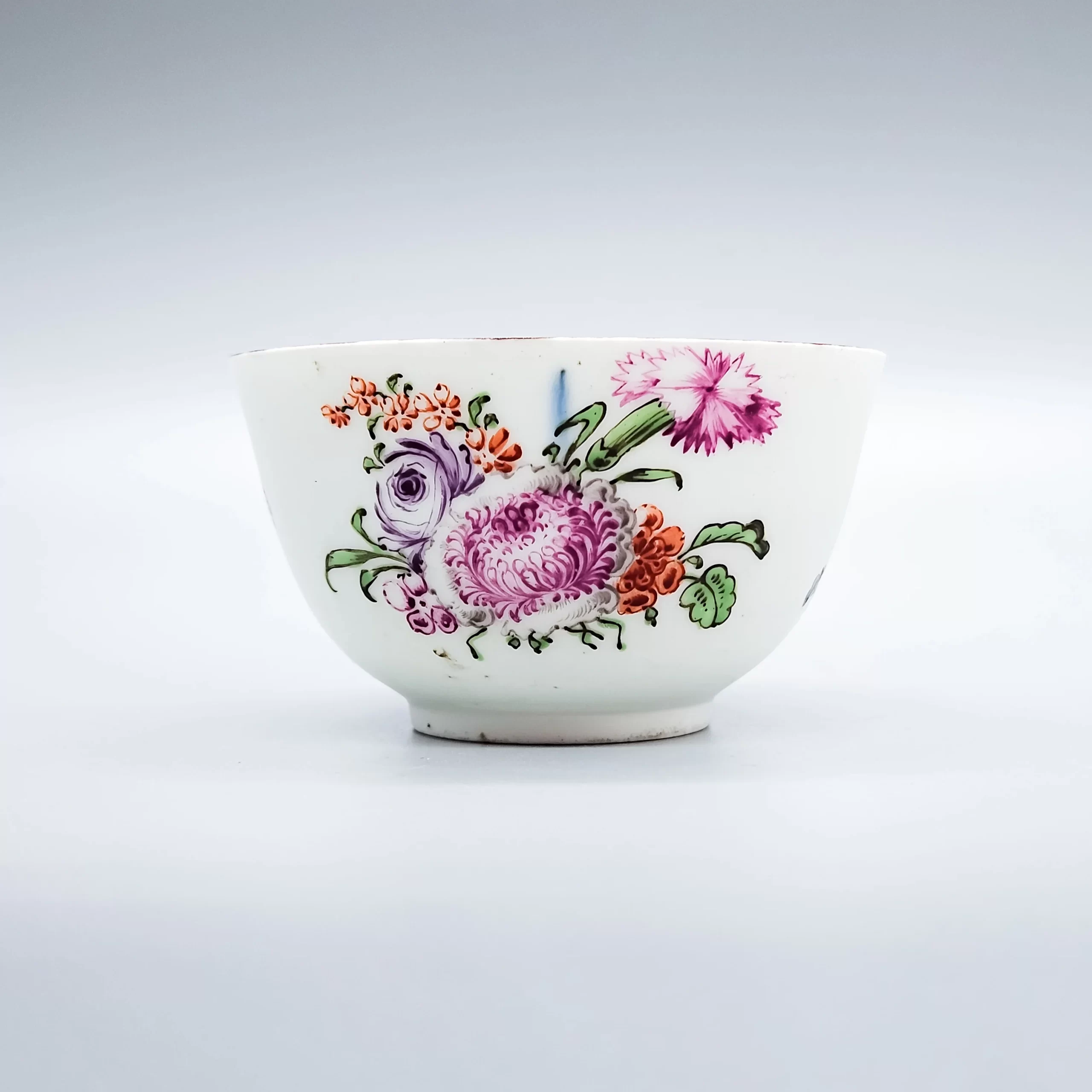 A Longton Hall teabowl, circa 1755 - Jill Gosling Ceramics