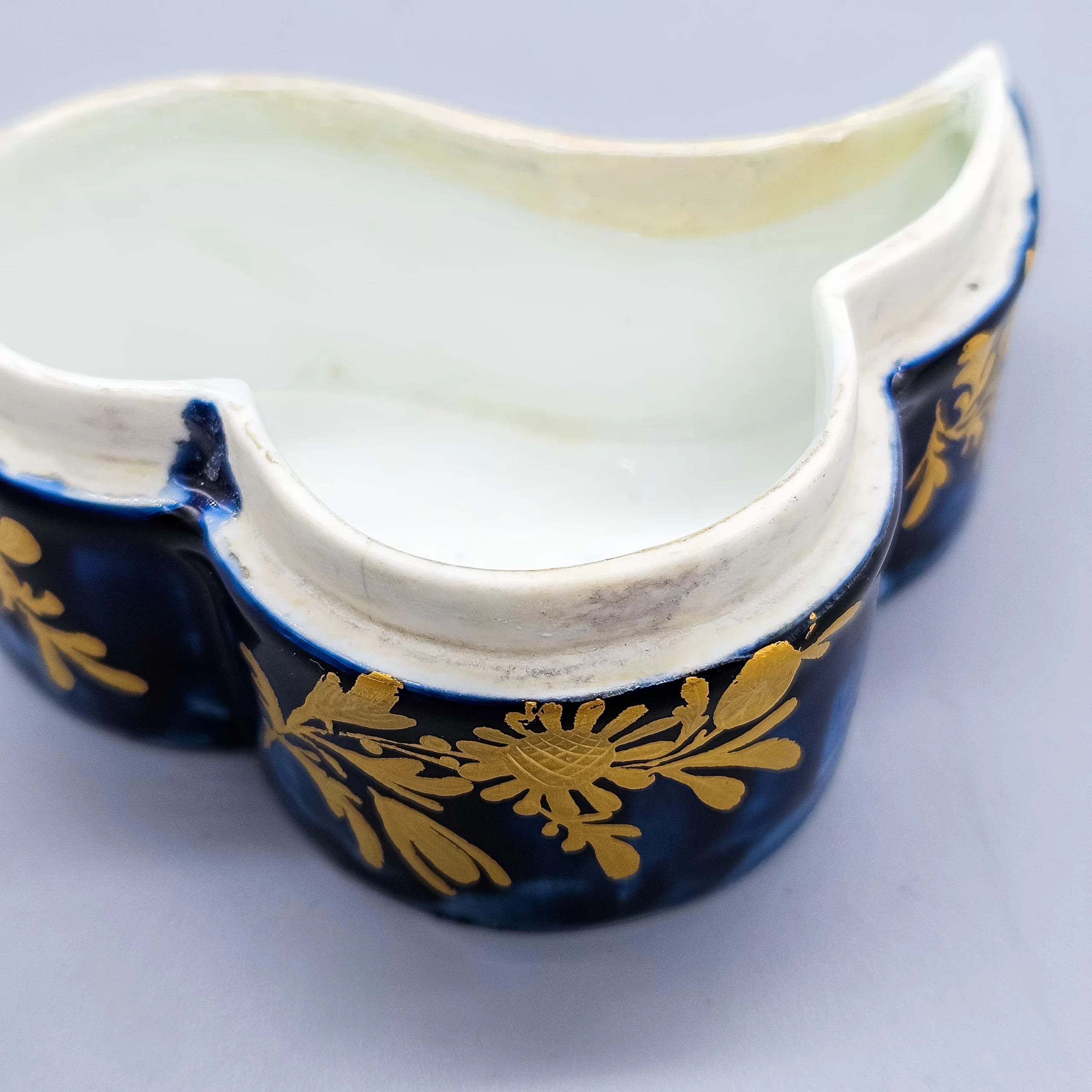 A rare pair of Chelsea toilet boxes, circa 1765 - Jill Gosling Ceramics