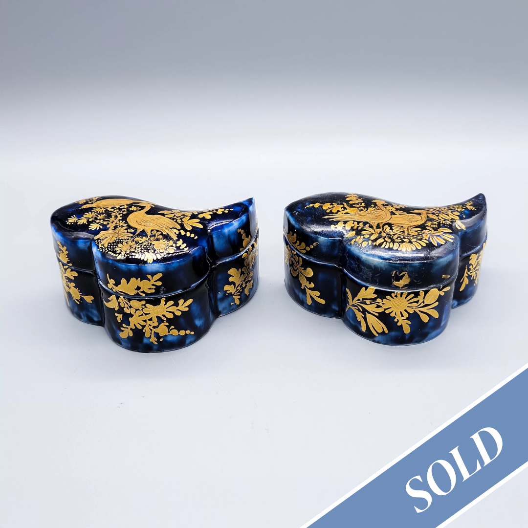 A rare pair of Chelsea toilet boxes, circa 1765 - Jill Gosling Ceramics