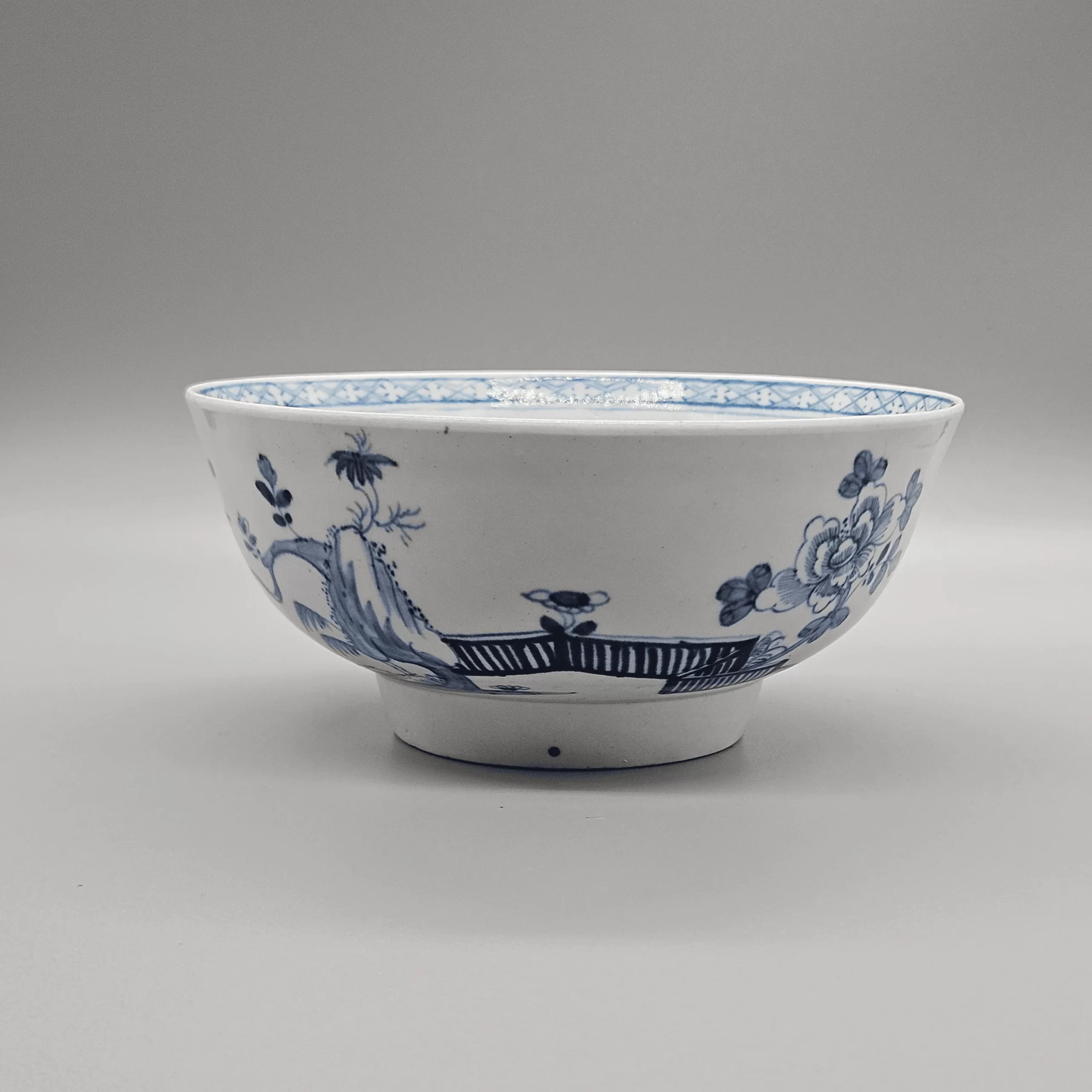 An early Worcester slop bowl, circa 1755 - Jill Gosling Ceramics